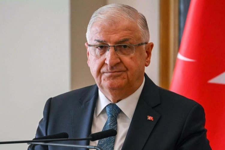 Yaşar Gülər: “Tramp ABŞ qoşunlarını Suriyadan çıxara bilər” - Ayna.az